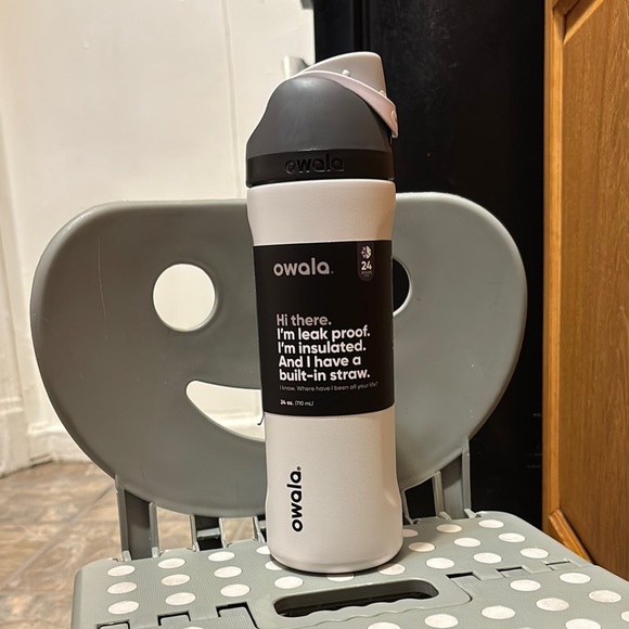 owala | Dining | Owala Gray And White Insulated Water Bottle | Poshmark